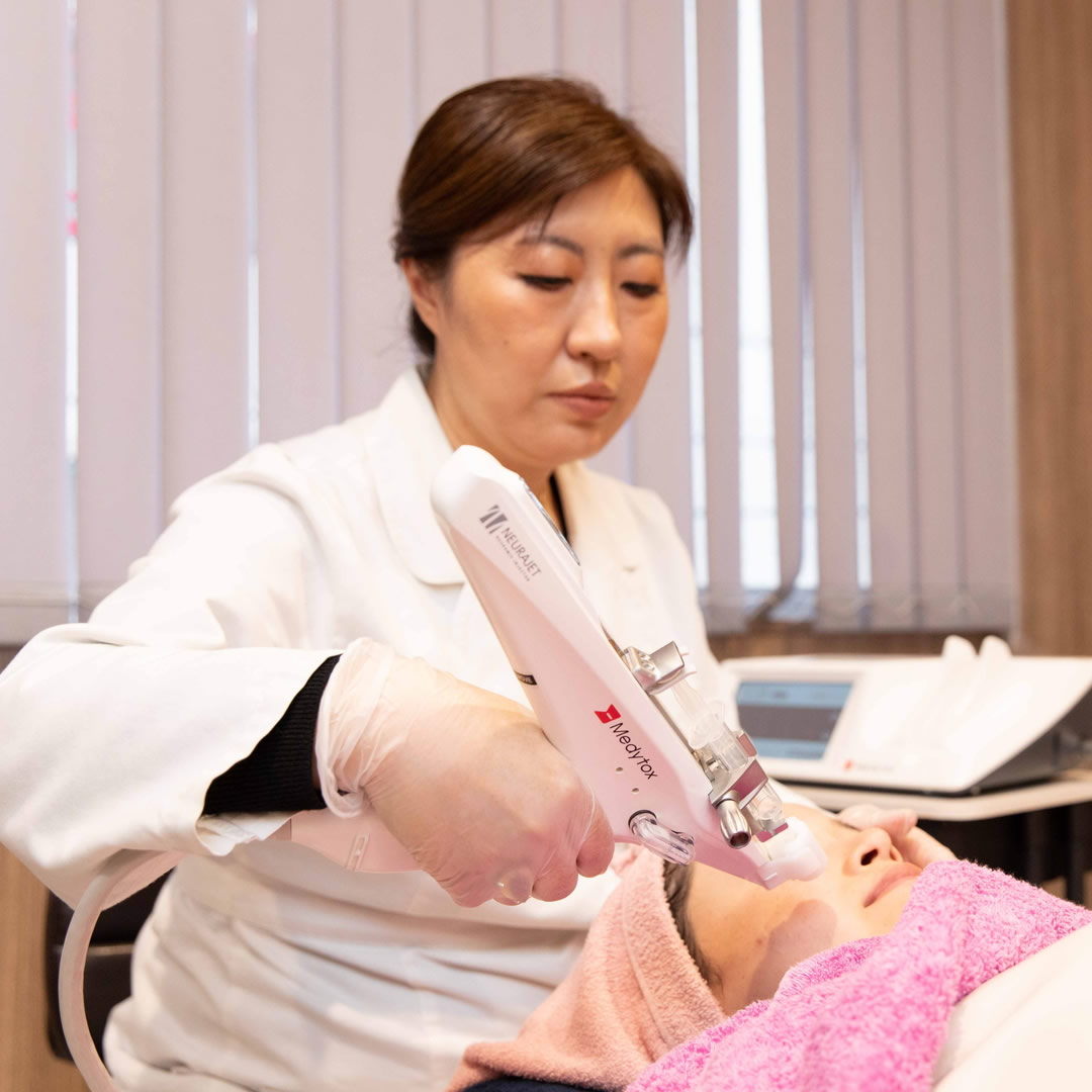 水光注射の「ニューラジェット プラス/NEURAJET Plus」を医師が徹底解説 ｜薬院駅から徒歩6分の内科・小児科・美容皮膚科の薬院天神南 ...