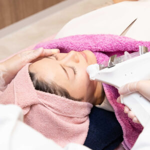 水光注射の「ニューラジェット プラス/NEURAJET Plus」を医師が徹底解説 ｜薬院駅から徒歩6分の内科・小児科・美容皮膚科の薬院天神南 ...